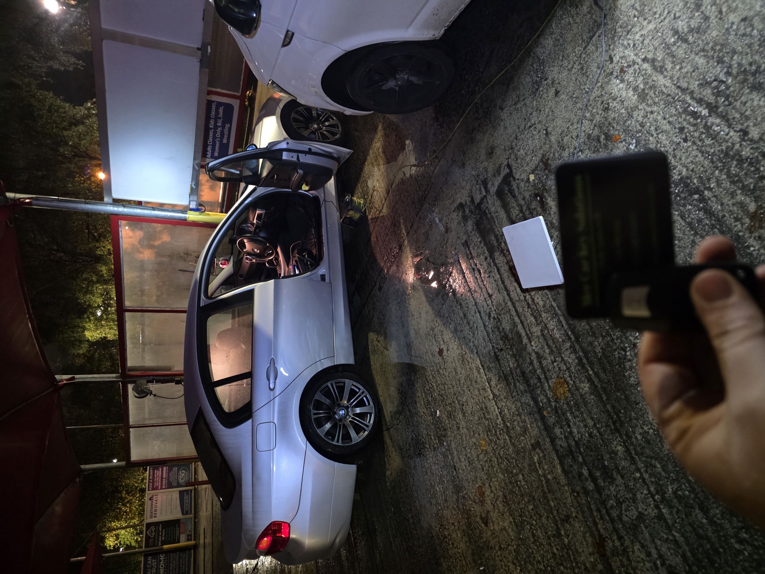 Manchester Car Key Solutions : Auto Locksmith Manchester