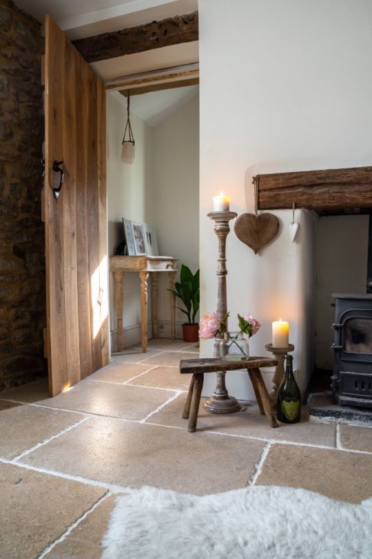 beswickstone : Tile Suppliers Cirencester